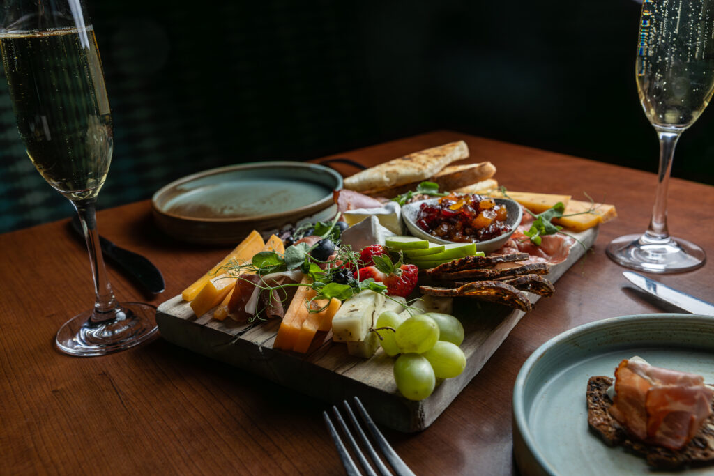Winter Bistro – Juniper Hotel